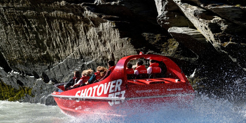 Shotover Jet | Jet boat Queenstown - Everything New Zealand