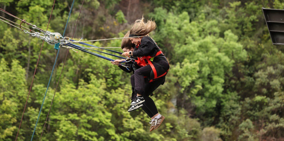 Kawarau Swing Queenstown | Everything New Zealand