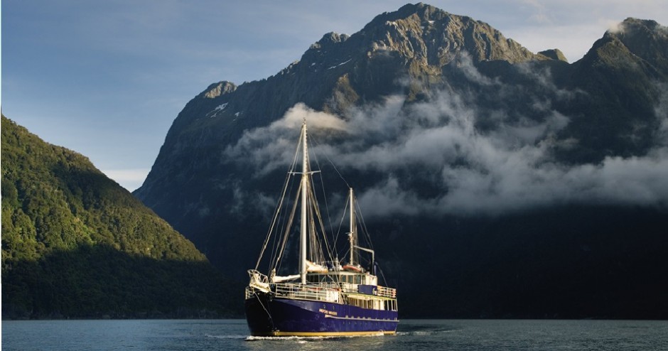 New Zealand Boat Tours - Everything New Zealand